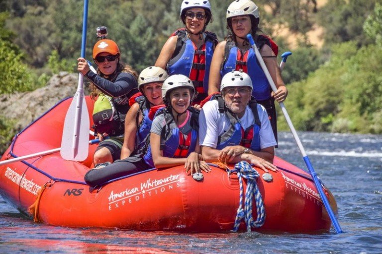 Whitewater Rafting Safety: Shoot the Rapids and Live to Tell the Tale ...