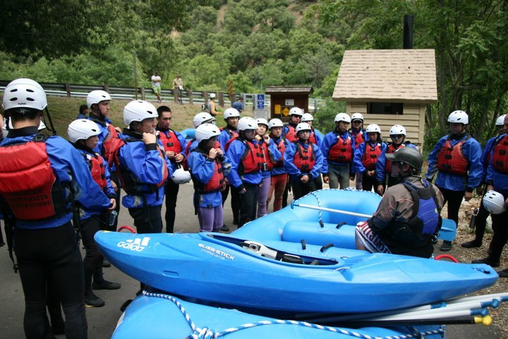 Whitewater Rafting Vacation? Know What to Bring!